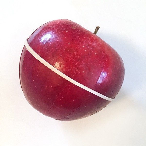 Prevent Apples from Turning Colors With This Slicing Trick ...