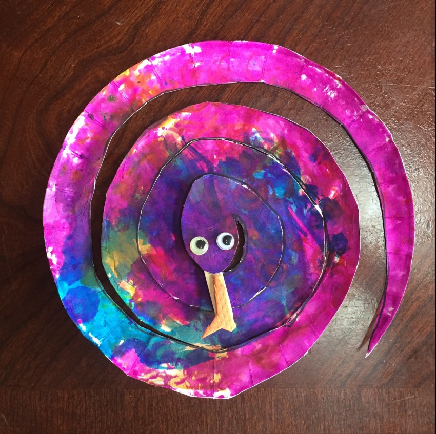 Snake Paper Plate Craft – Practically Apparent