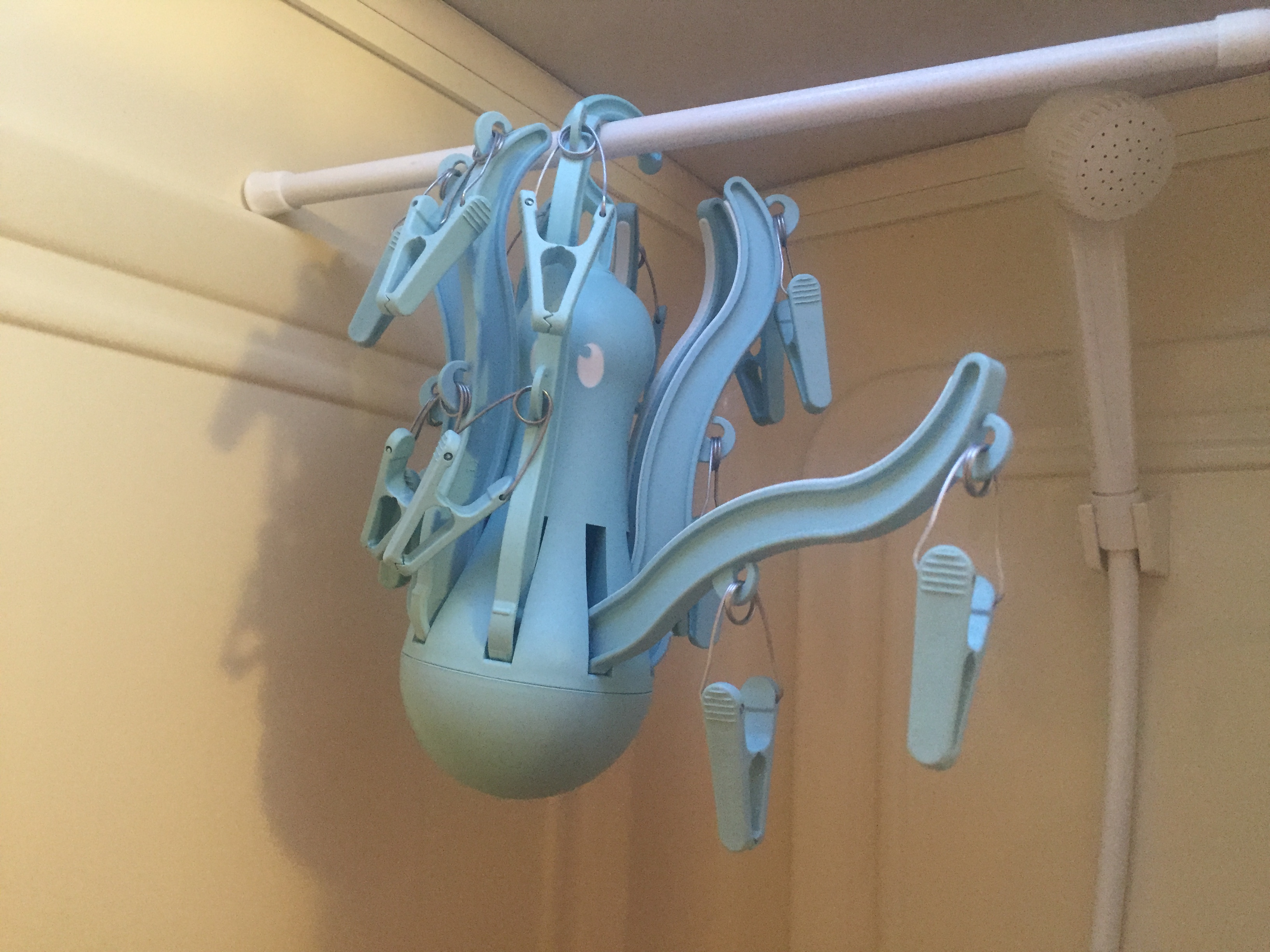 Laundry Octopus – Practically Apparent