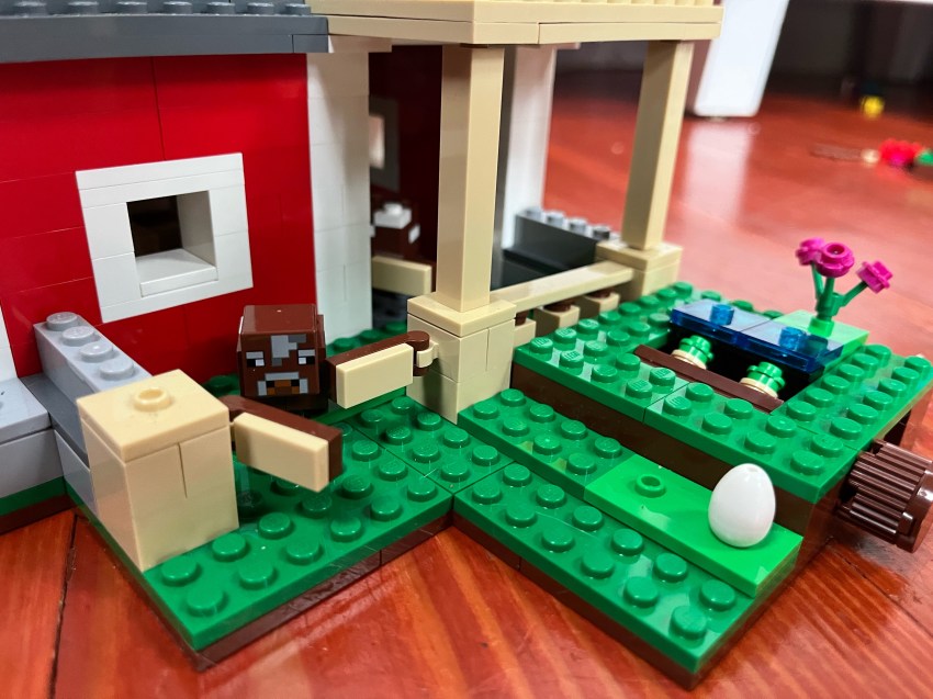 LEGO Minecraft Farm – Practically Apparent