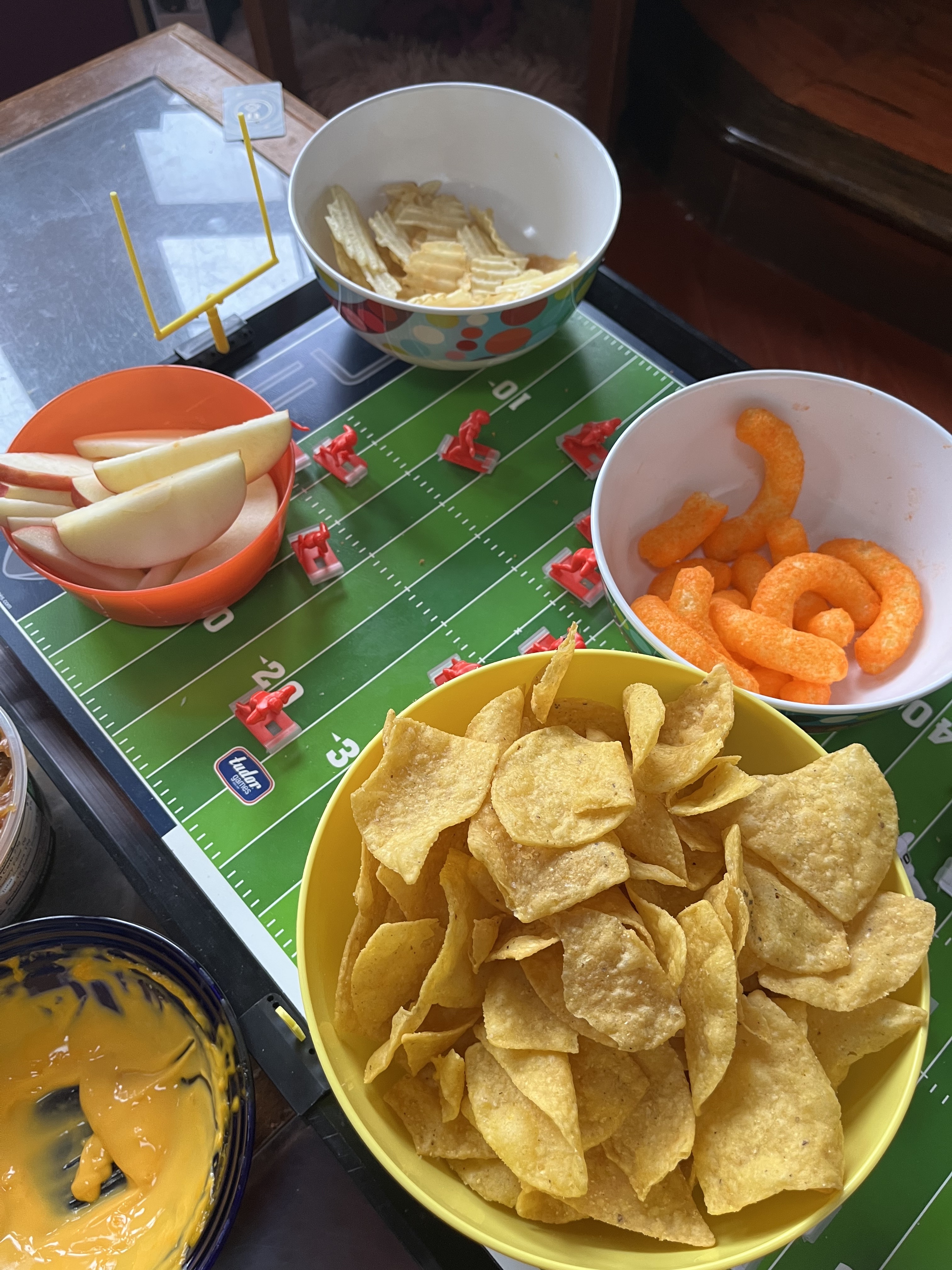 See How to Bring the Excitement Home With These Football Inspirations ...